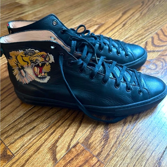 Gucci | Shoes | Gucci Tiger Patch Leather Hightops Rrraarree | Poshmark